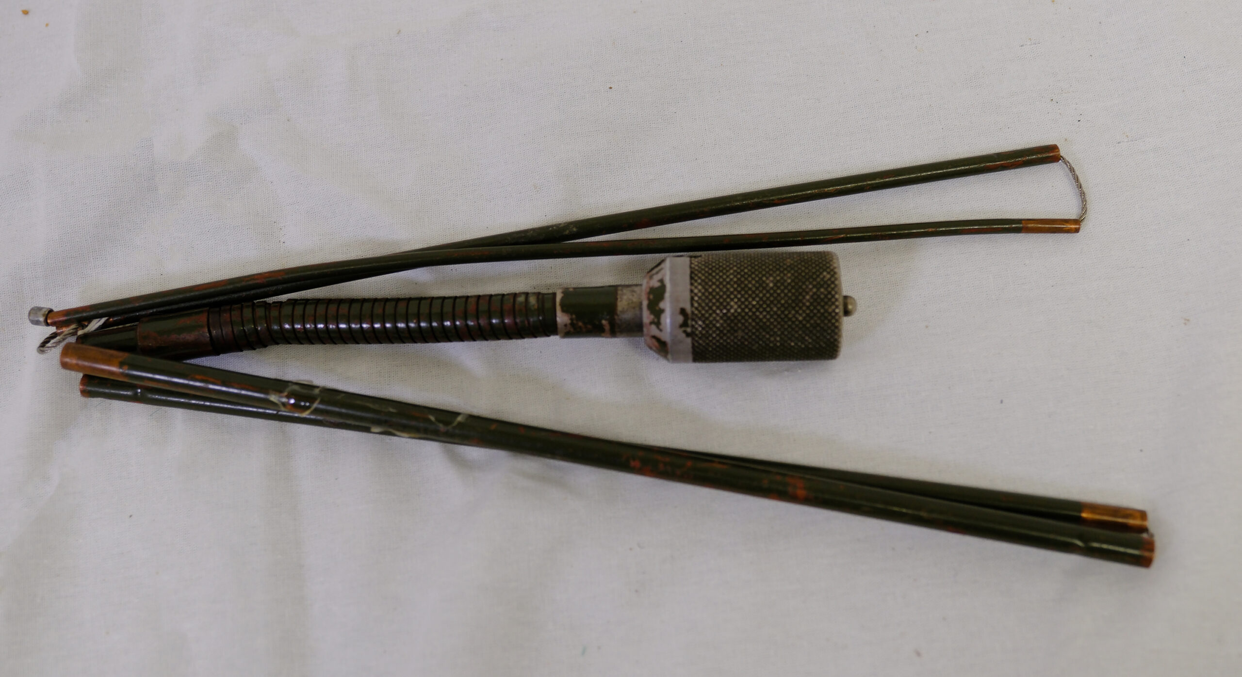 Aerial for an A40 radio pack British Army - Royal Anglian Regiment