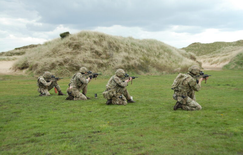 3rd Battalion, Royal Anglian Regiment secure the 1 (UK) Divisional ...